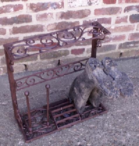Esschert Decorative Cast Iron Design Boot Stand for 2 Pairs of Wellies