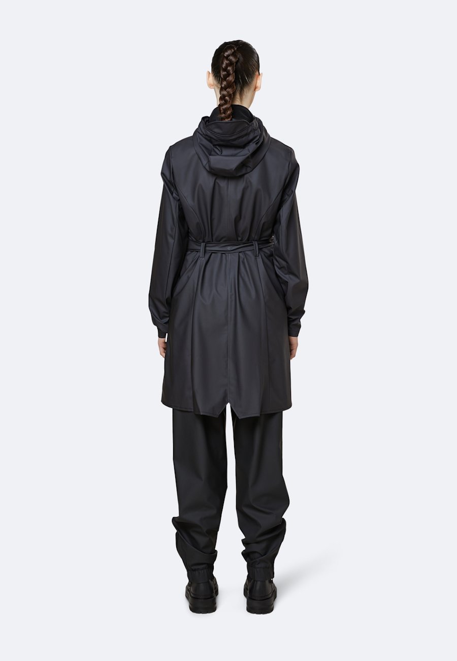 The CURVE JACKET from RAINS | Feminine, modern and suitable for all weather